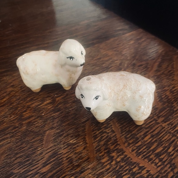 Cracker Barrel | Accents | Sheep Salt And Pepper Shakers | Poshmark